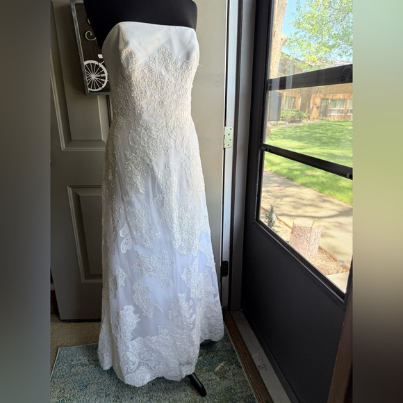 Alfred Angelo | Dresses | Y2k Alfred Angelo Strapless Lace Overlay ...